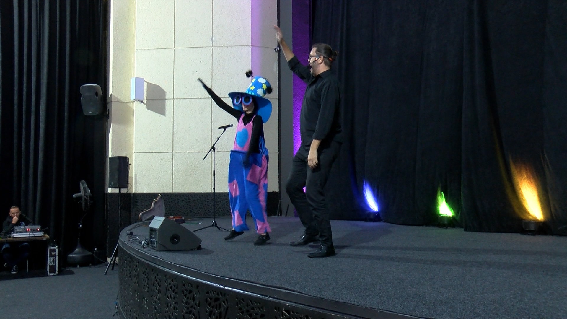 KONCERTOM MRAVKA TRAVKA U VOGOŠĆI ZAVRŠENO OBILJEŽAVANJE DJEČIJE NEDJELJE